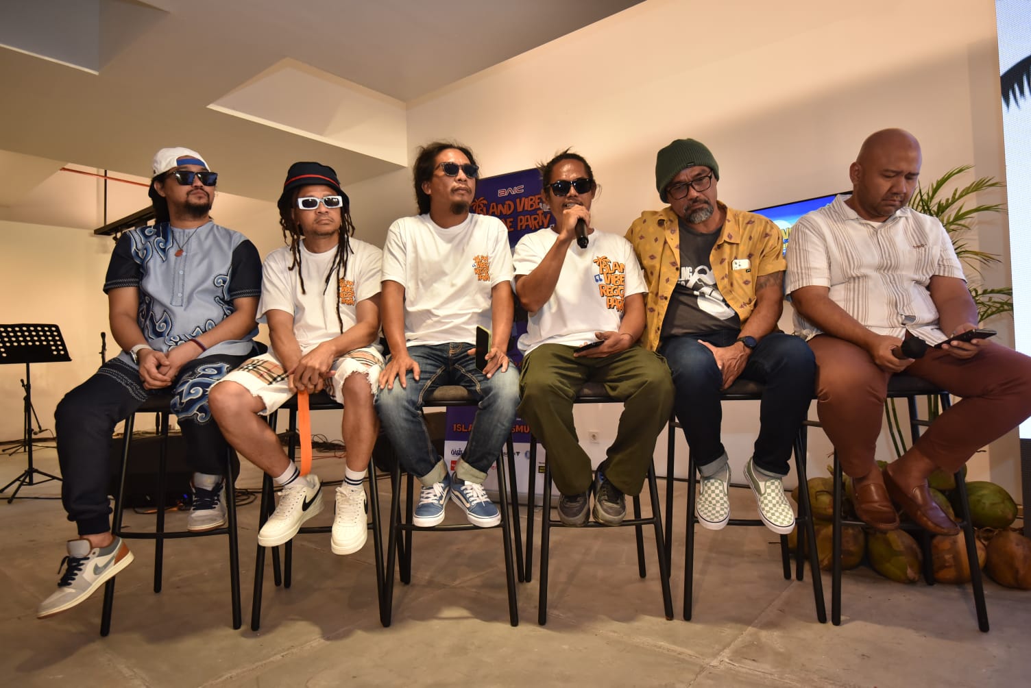 Album 'Island Vibes' Persembahan Istimewa dari CTTZ dan Musisi Reggae ...